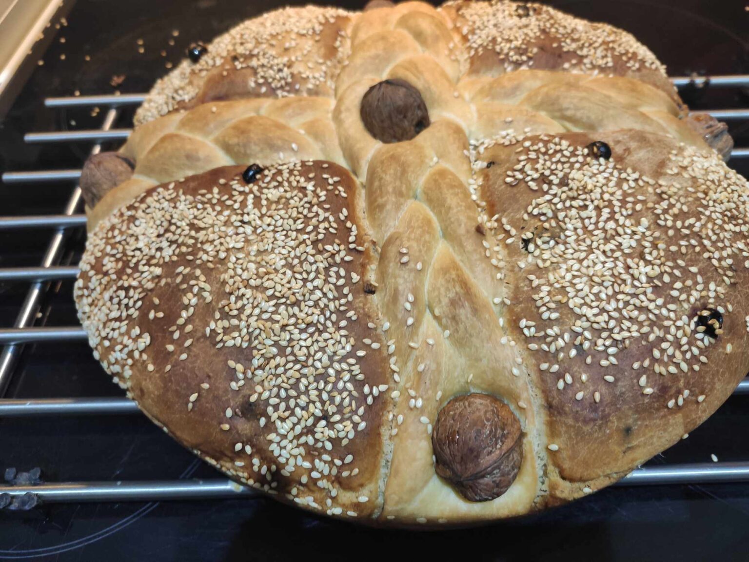 Traditional Greek Christmas Bread - Kastra Recipes